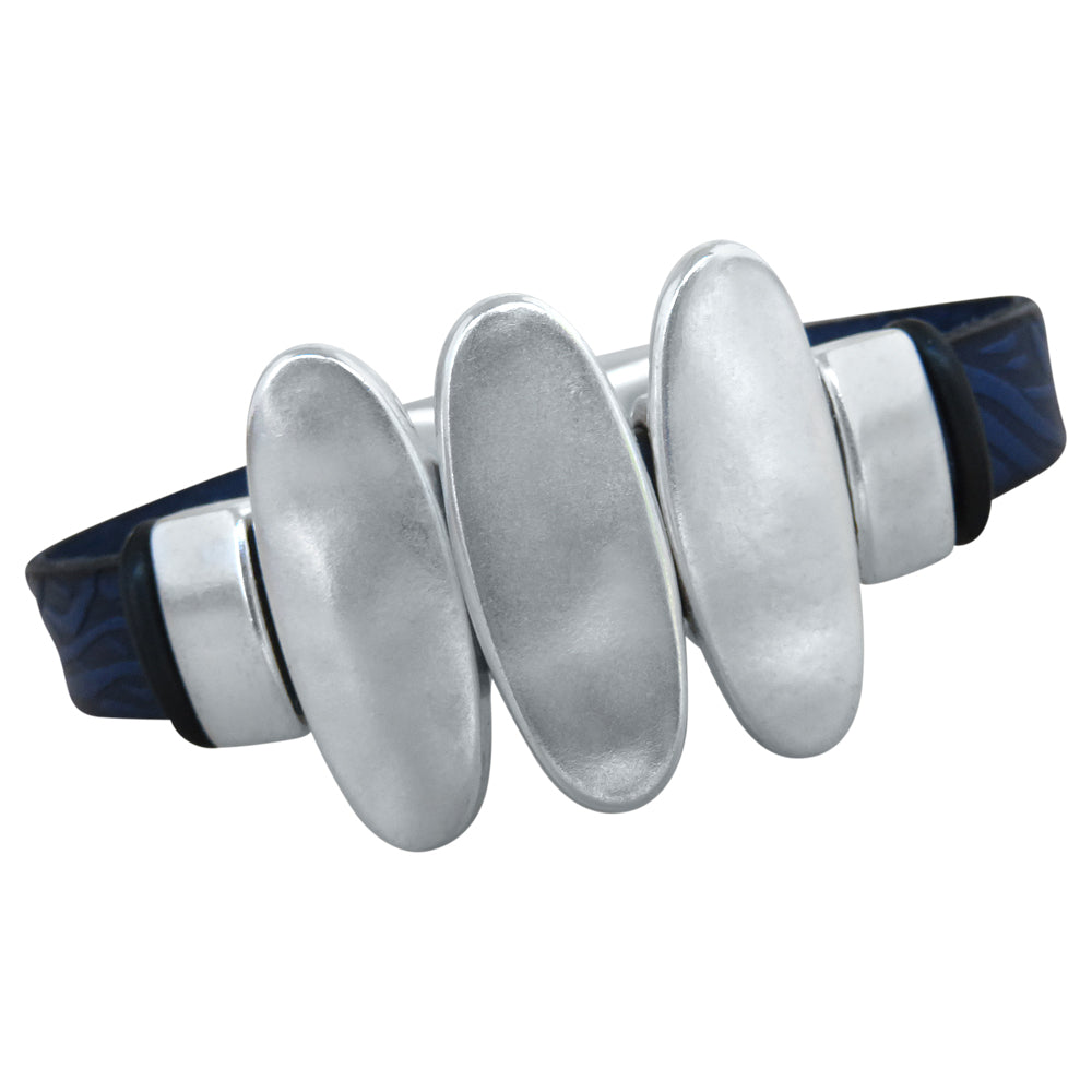 Triple Moon – Fine Line Leather Designs