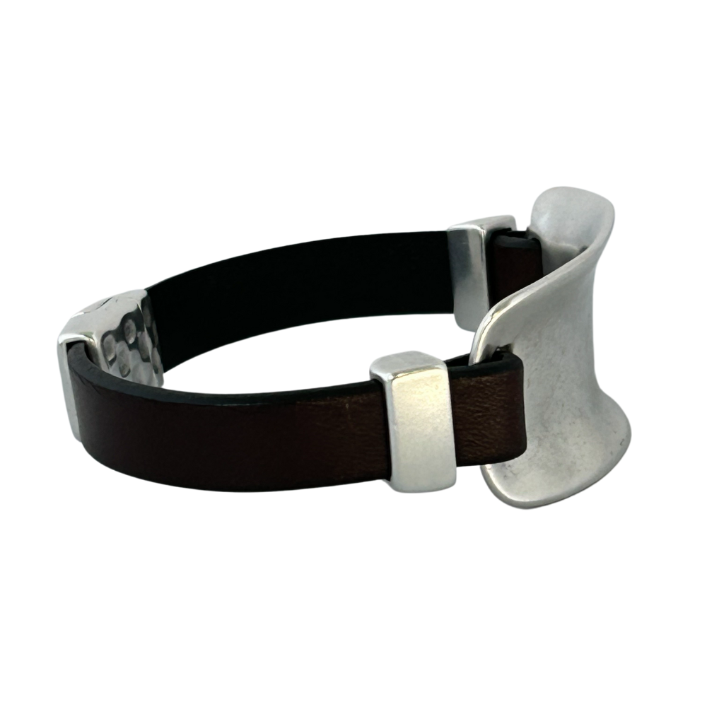 Sassy Frame – Fine Line Leather Designs